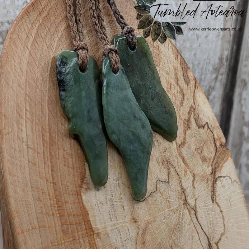 Pounamu Pendant Necklace - Etsy UK
