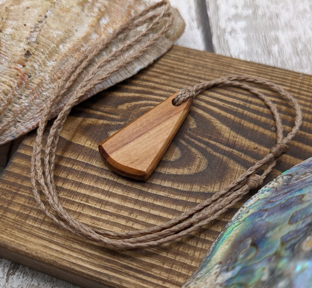 New Zealand Rimu Wood Roimata Pendant. - Etsy