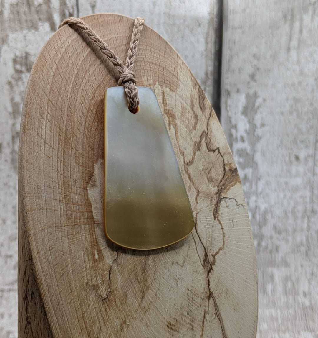 Mother of Pearl Toki Pendant - Shell Adze Necklace , Oceanic Strength ...