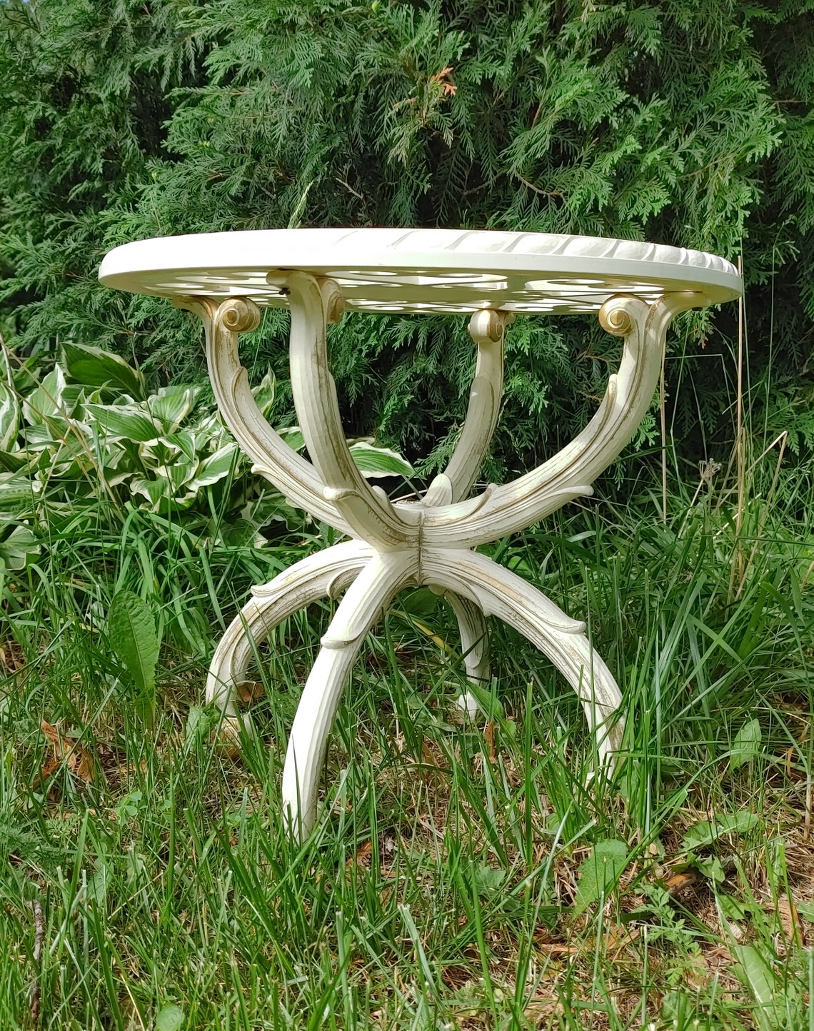 Round Syroco Accent Table Hollywood Regency Ornate Scroll - Etsy