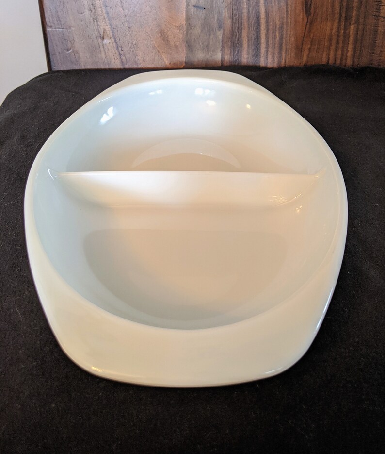 Opal White Pyrex Divided Casserole Dish 1063 | Etsy