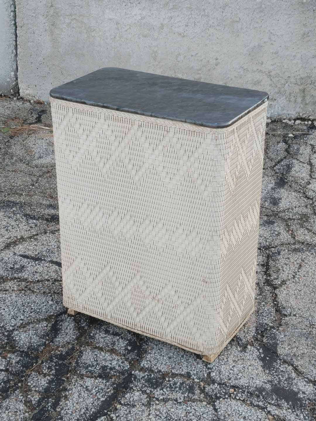 Vintage Harvey Hamper ~ Wicker/wood ~ White/beige W/gray Black ...