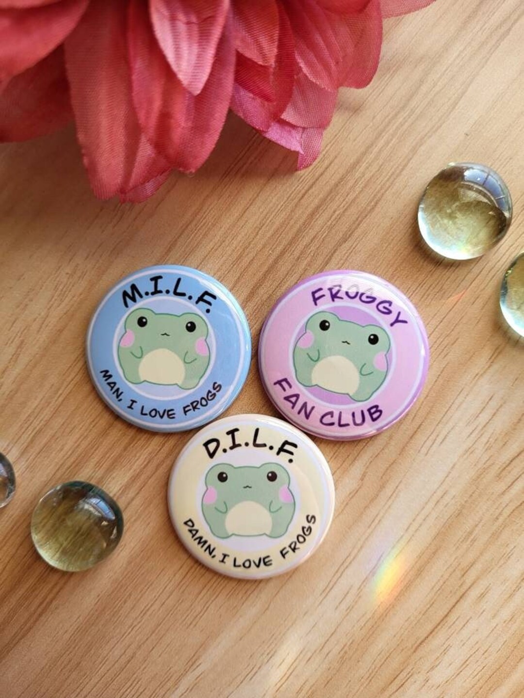 Froggy Fan Pin Back Buttons - Frog Button - Frog Pin - Man I Love Frogs ...