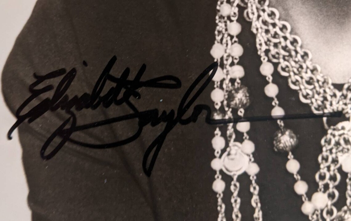 Vintage Elizabeth Taylor Signed 8x10 Autographed Classic Black - Etsy