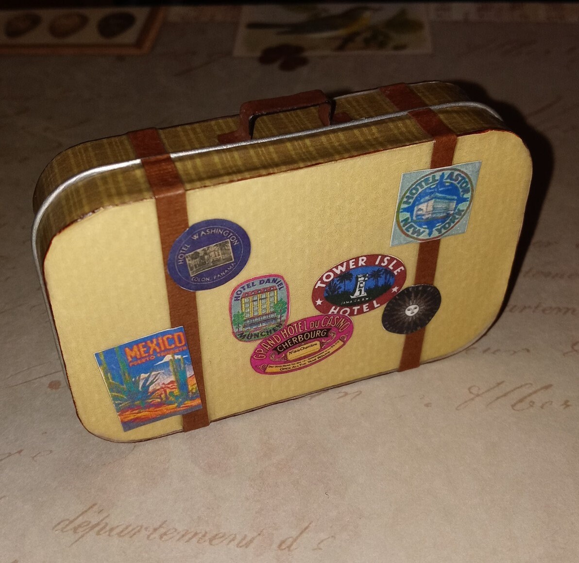 Altered Altoid Tin Suitcase - Etsy