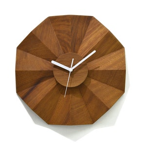 3D Daisy Clock - Solid Wooden Wall Clock - Massive Wood Iroko - Wood ...