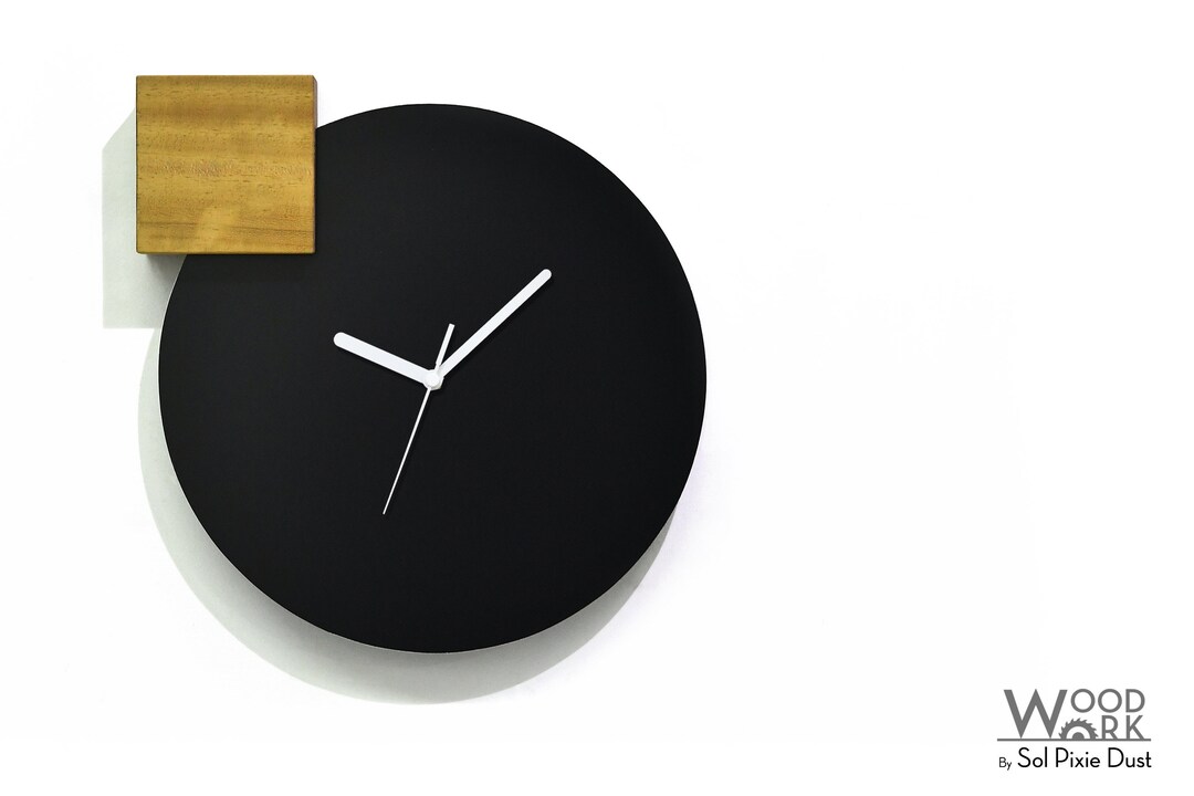 Simple Modern Black Aluminum (ACP) Circle Wall Clock With Solid Wooden ...