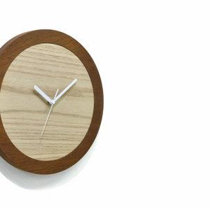 Wooden Round Clock Natural Wood Face Simple Solid Wood Wall - Etsy