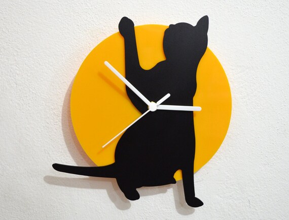Maneki neko clock store