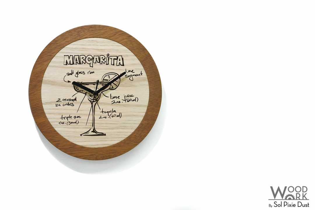 Wooden Round Clock Laser Engraved Simple Solid Wood Clock Bar Decor ...