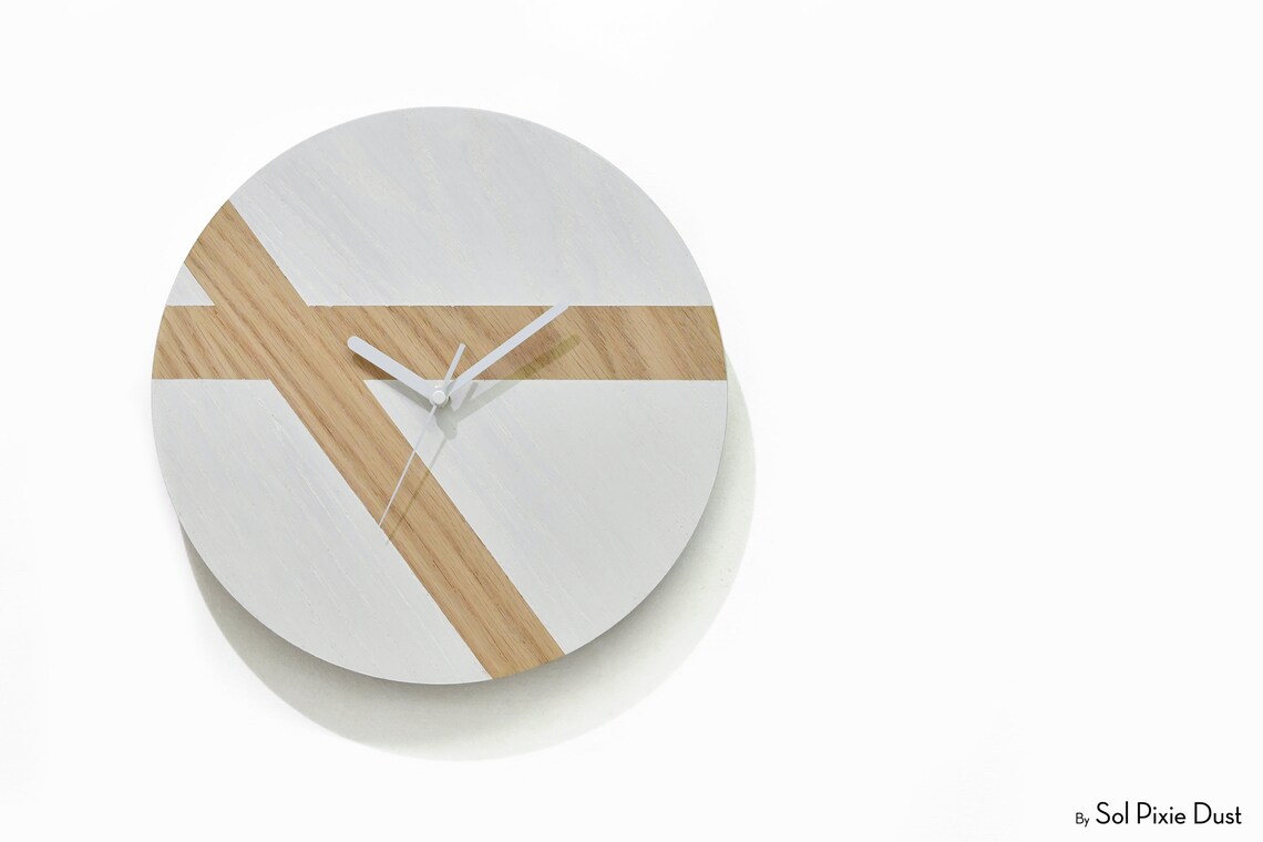 Wooden Circle Wall Clock - Minimalist Art - Wood Decor - Customize ...