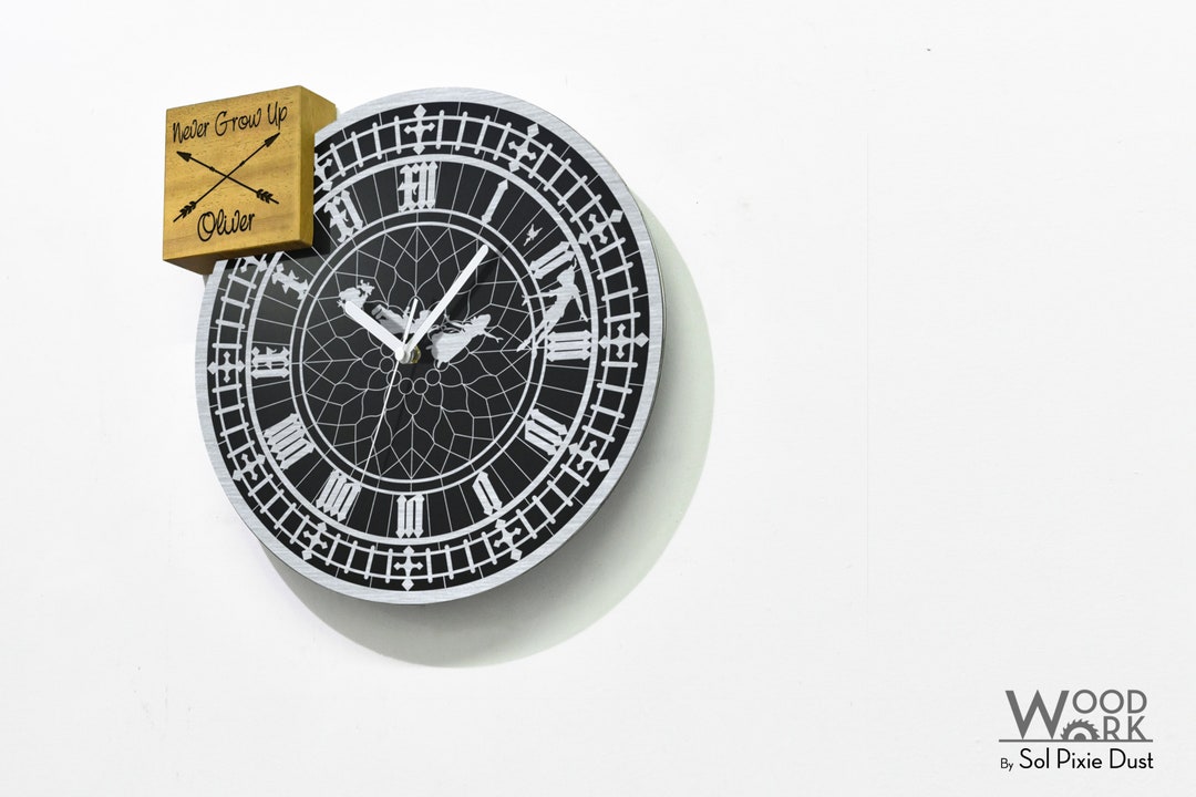 Modern Black Aluminum (ACP) Circle Wall Clock With Solid Wooden Holder ...