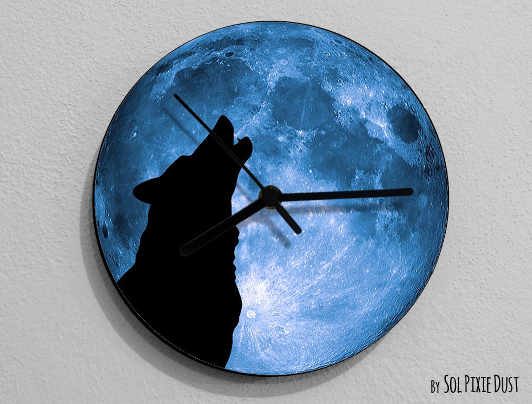 Wolf Howling - Silhouette on Moon Wall Clock - Wall Clock Unique - Wall ...