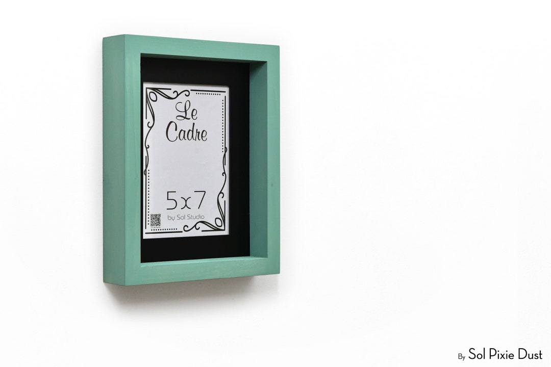 Le Cadre Picture Frames - Modern Wooden Photo Frames Made of Swedish ...