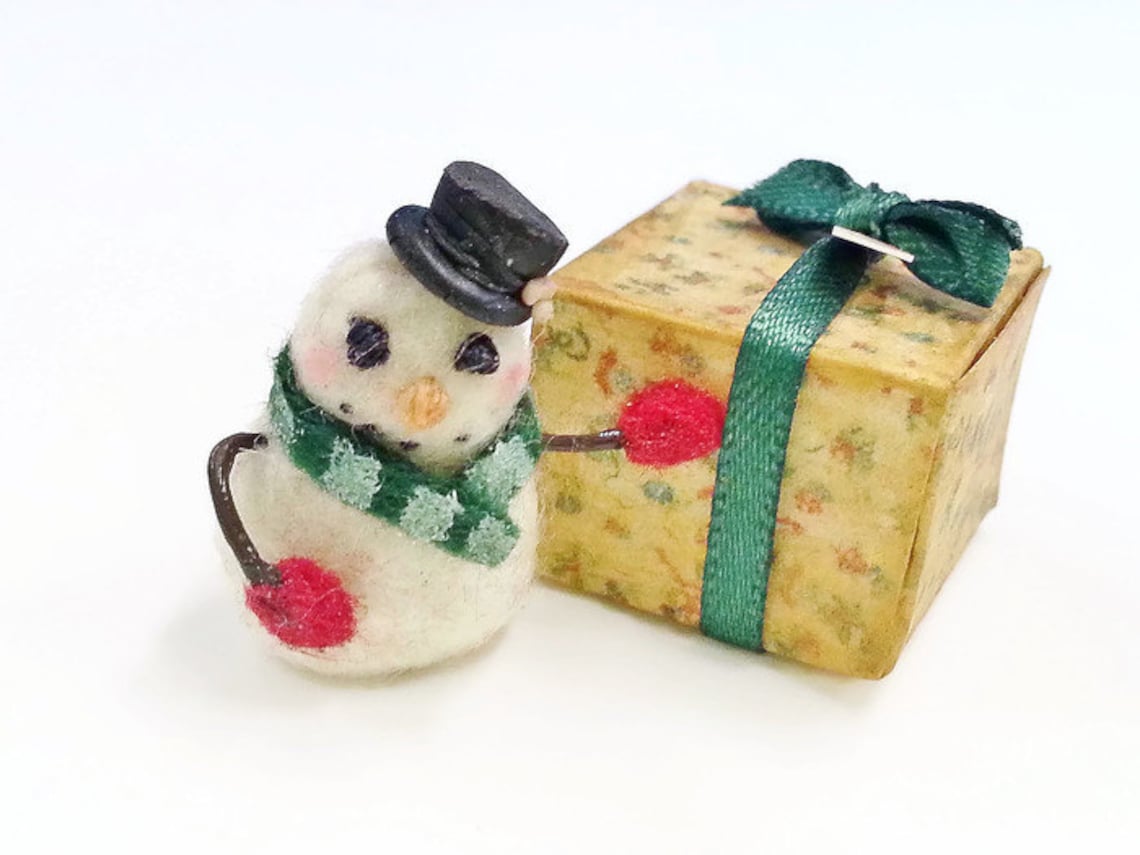 Miniature Snowman Scale One Inch / 1:12 Dollhouse Miniatures - Etsy