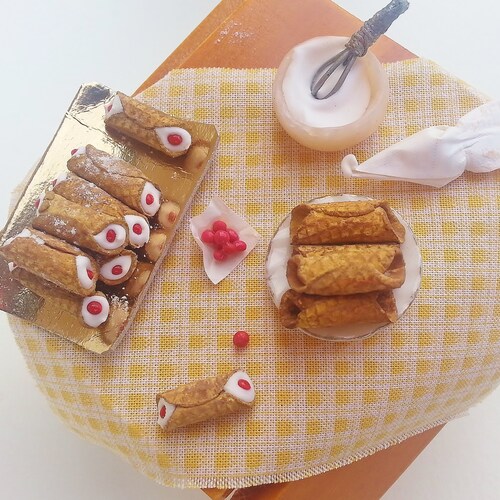 Miniature Italian Food Cannoli Siciliani Scale 1:12 / - Etsy