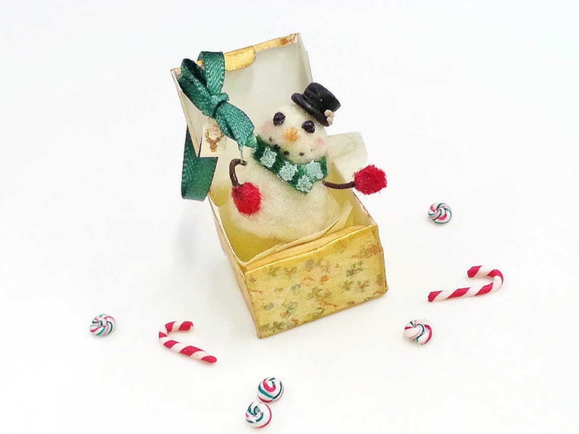 Miniature Snowman Scale One Inch / 1:12 Dollhouse Miniatures - Etsy