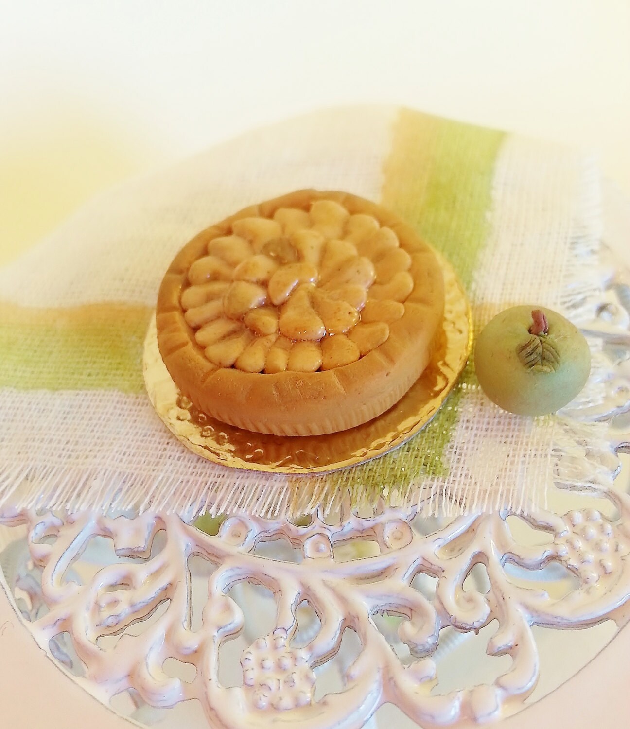 Apple Pie Miniature Cake Scale 1:12 / Miniature Pastry Scale - Etsy