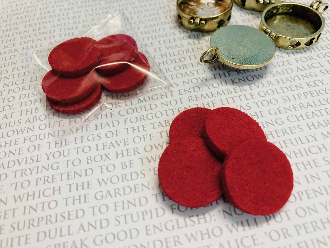 Alice in Wonderland - Replacement Diffuser Necklace Pads - 5 Red Pads ...