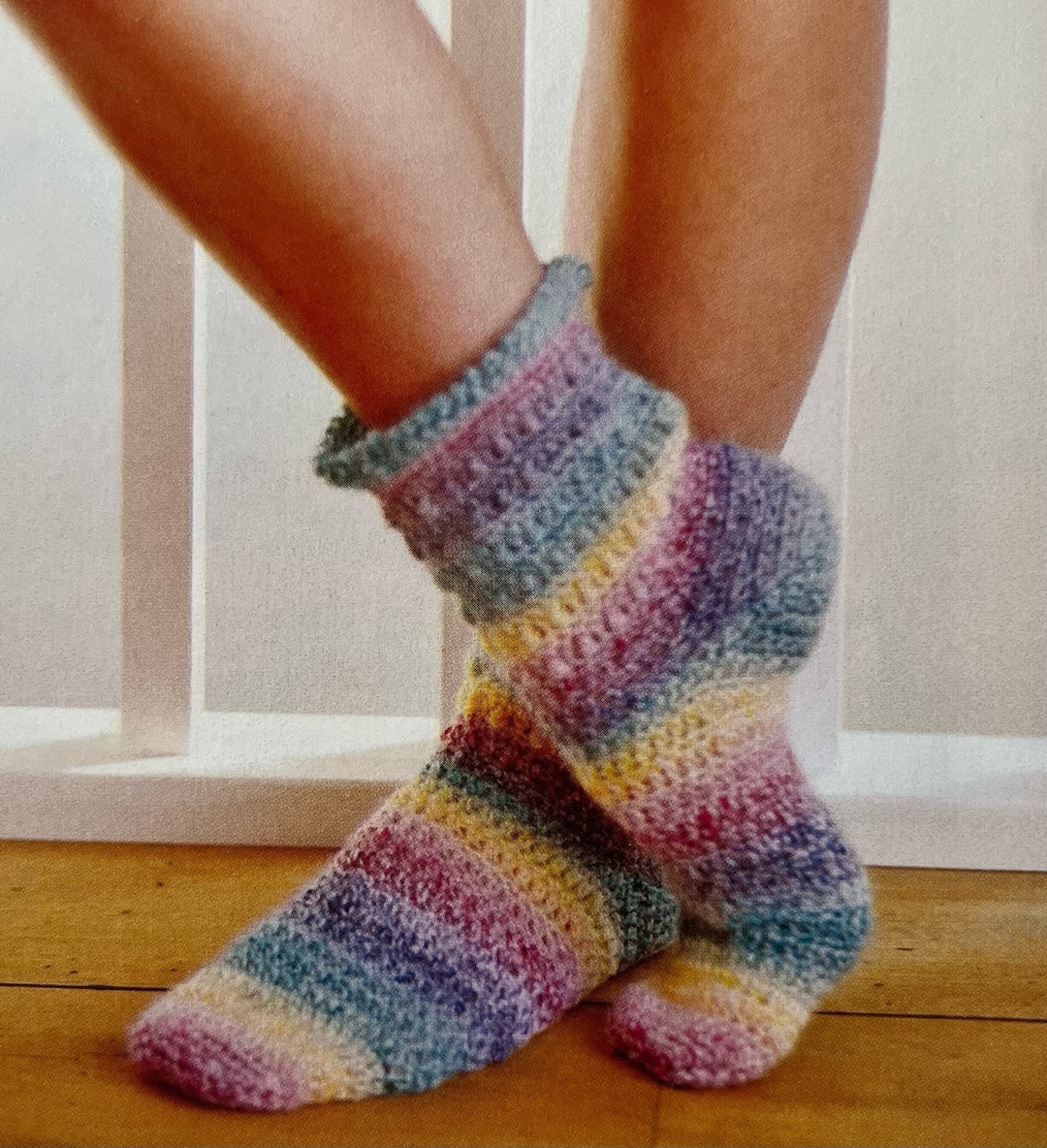 Cosy Crochet Fluffy Socks Pattern Colourful Variegated Yarn Warm Feet ...