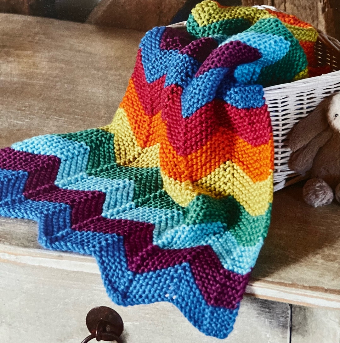 Rainbow Coloured Knitting Pattern Easy Chevron Pattern Beginner ...