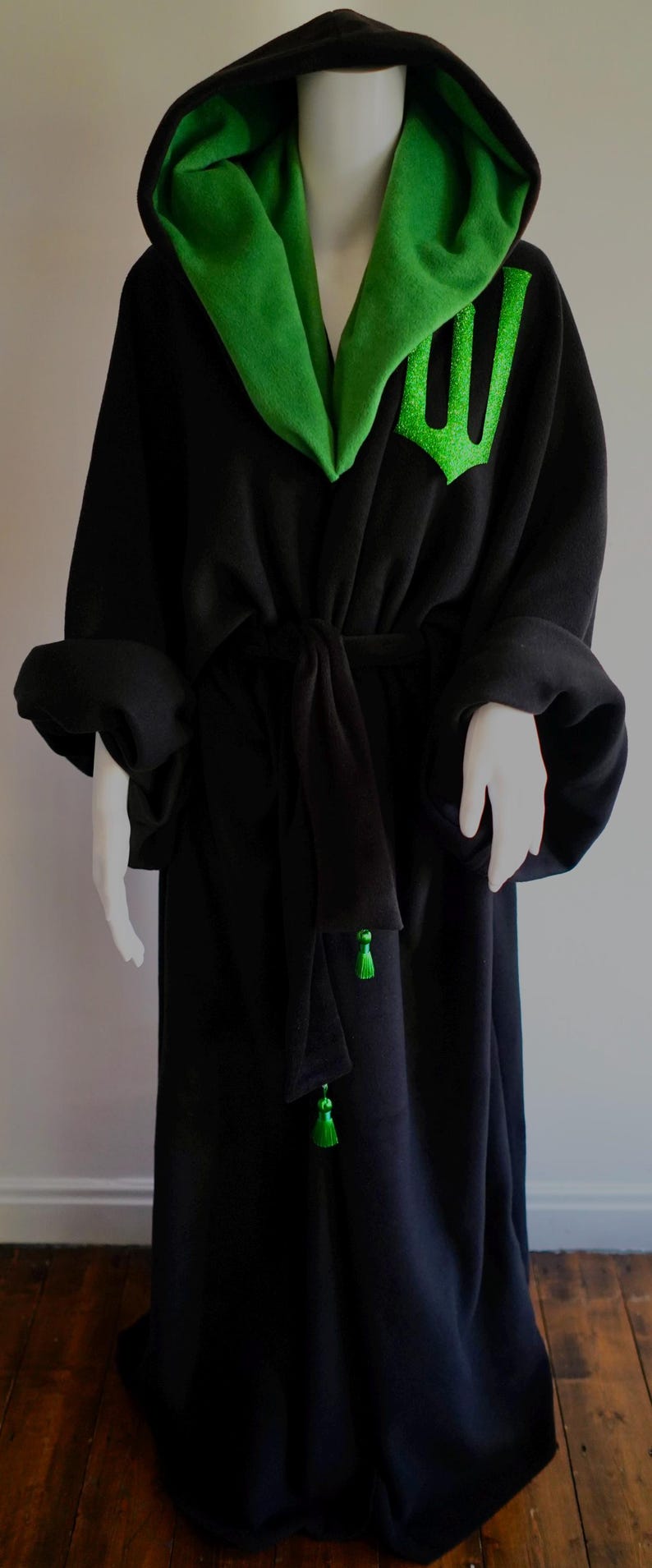 Wizard of Oz Dorothy Inspired Hooded Dressing Gown/robe Christmas ...