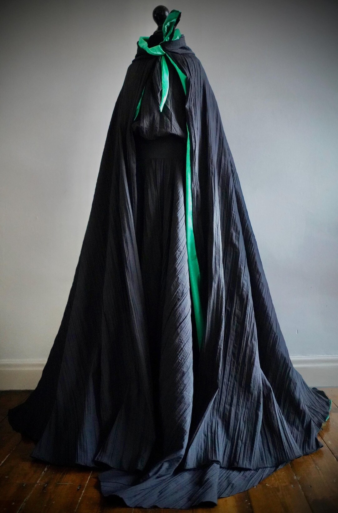 Elphaba Girl's Inspired Witch Emerald City Costume, Cape, Made to Order ...