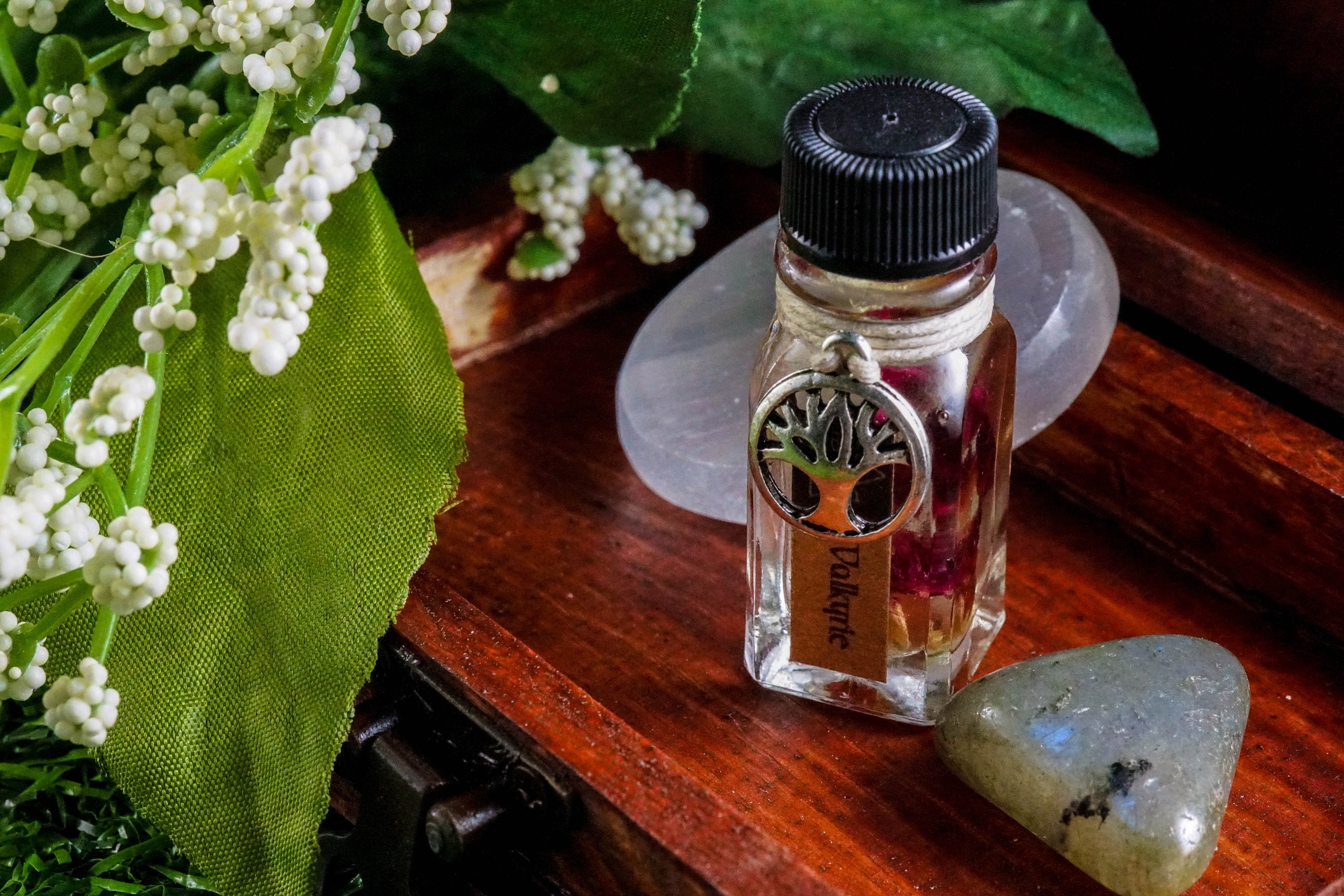 VALKYRIE: Ritual Oil for Freyja Norse Goddess of Love Sex - Etsy