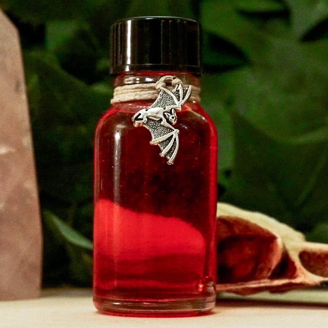 VAMPYRE: Vampire Rites, Undead, Crone Magic, Glamouring, Ritual Oil - Etsy
