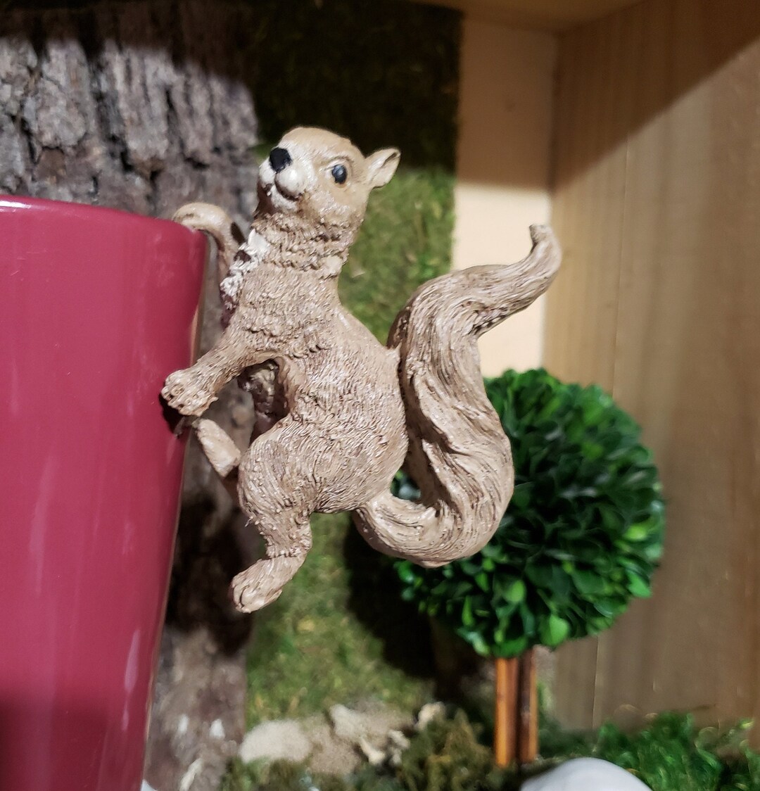 Squirrel Pot Hanger, Garden Decoration, for Fairy Gardens - Etsy