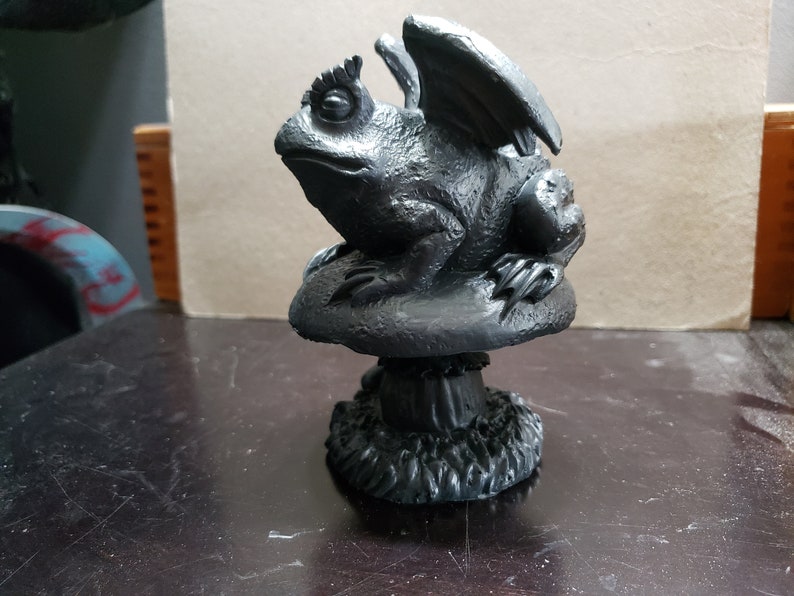 Toad on Mushroom Statue Demon Toad Horned Toad Toad | Etsy