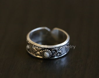 Pearl Toe Ring - Etsy