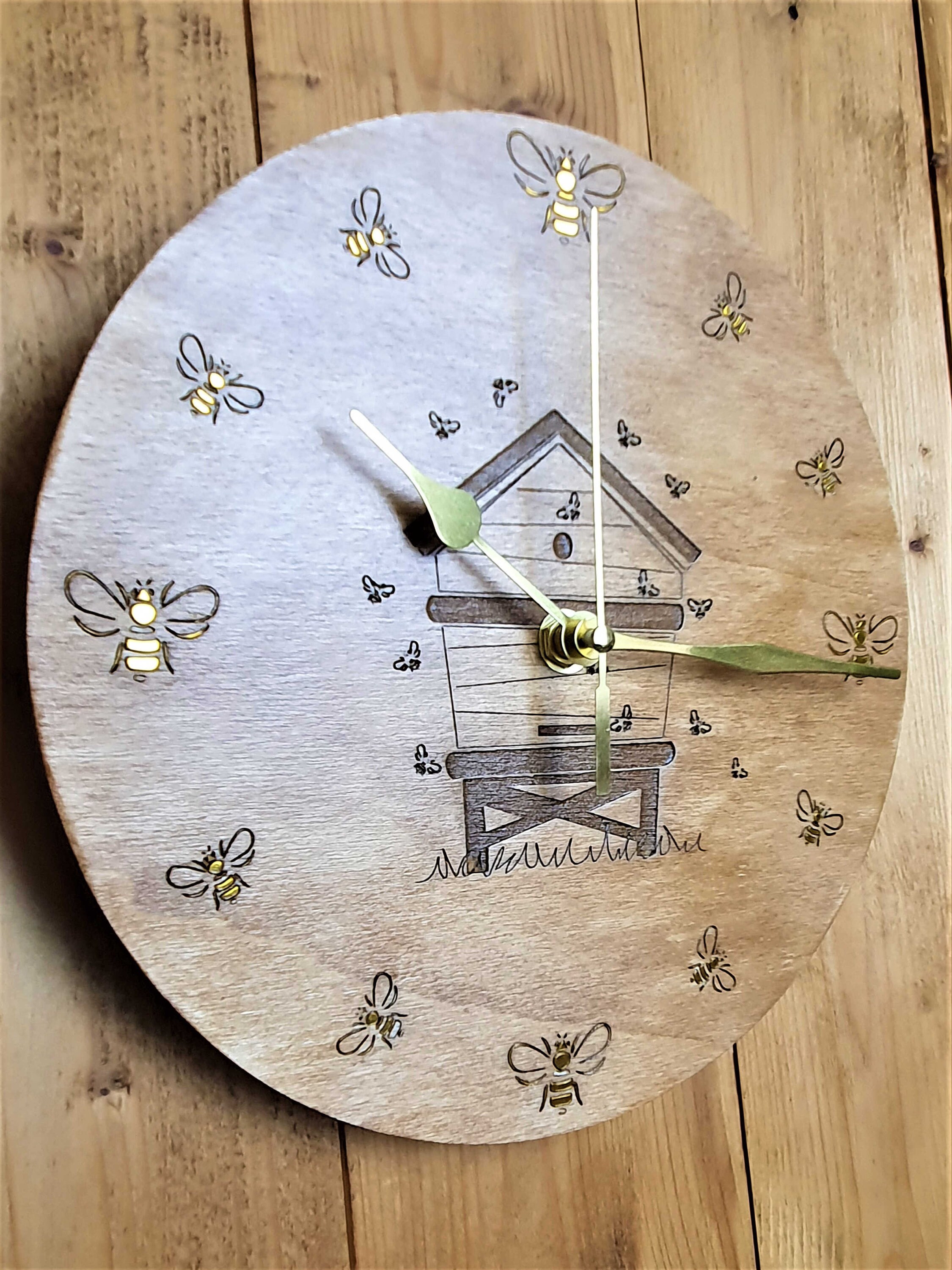 Bee Hive Dark Wood Wall Clock Honey Bee Wall Clock Bee Hive - Etsy UK