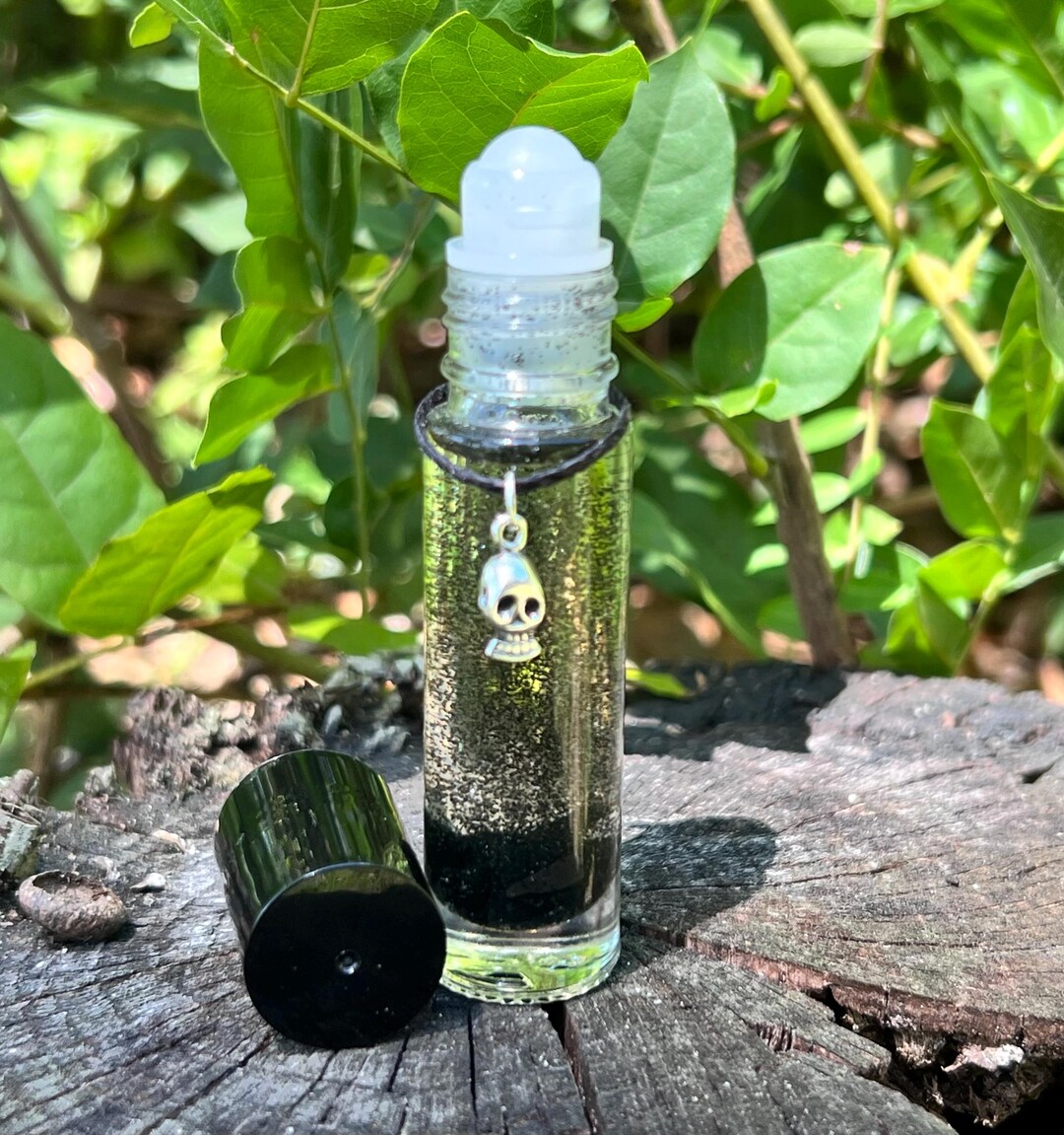 HEKATE Spiritual Perfume. Goddess of Witchcraft. Darkness and Mystery ...