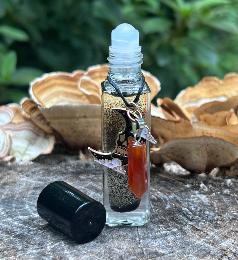 WITCHES MOON Spiritual Perfume Oil. for Power & Protection. - Etsy