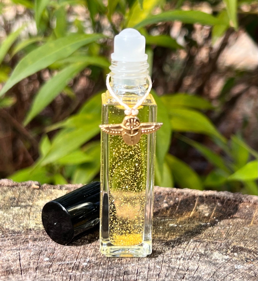 NEFERTITI Spiritual Perfume Oil. Enhancing Your Beauty, Inner Strength ...