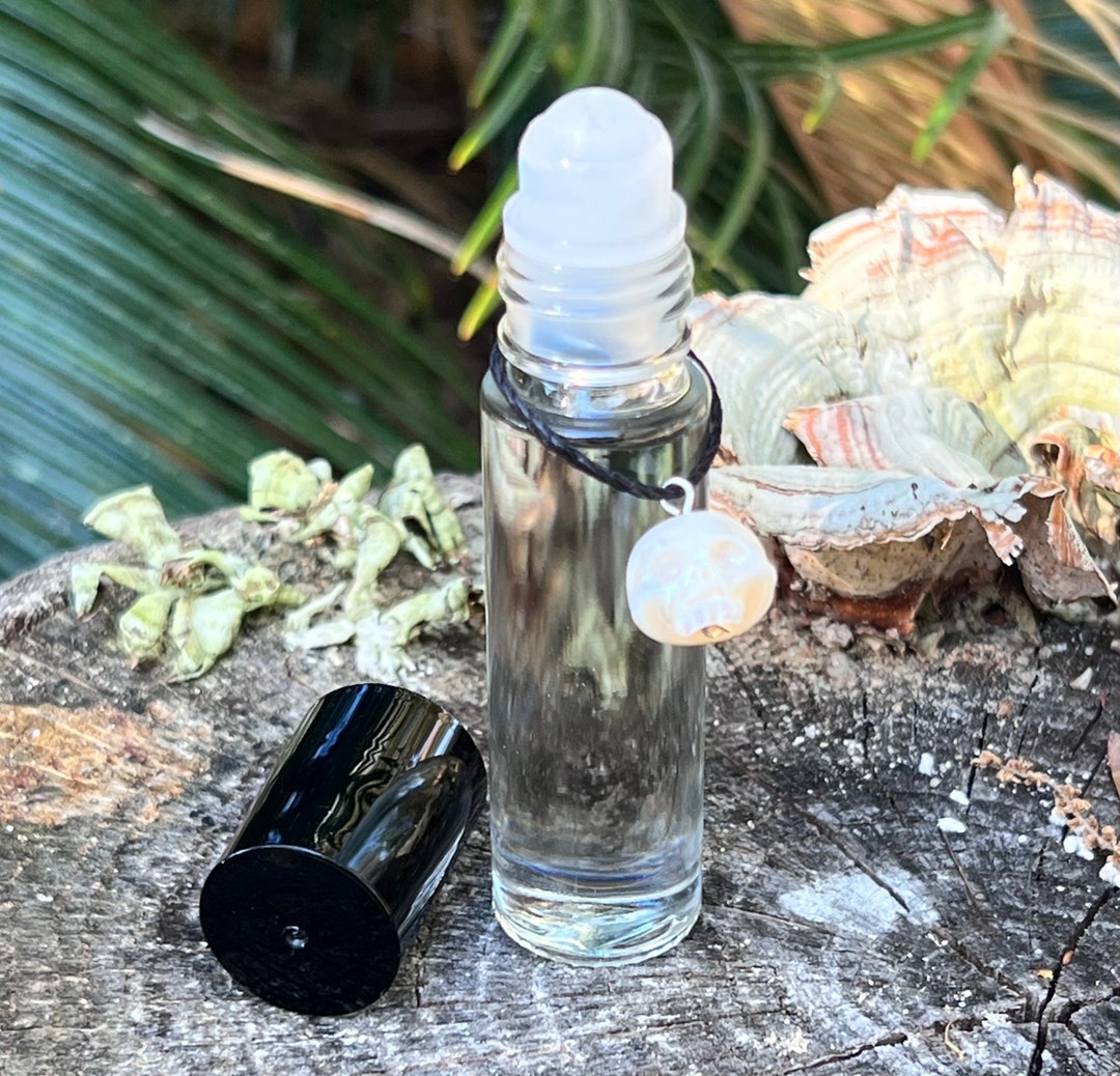 HEKATE Spiritual Perfume. Goddess of Witchcraft. Darkness and Mystery ...