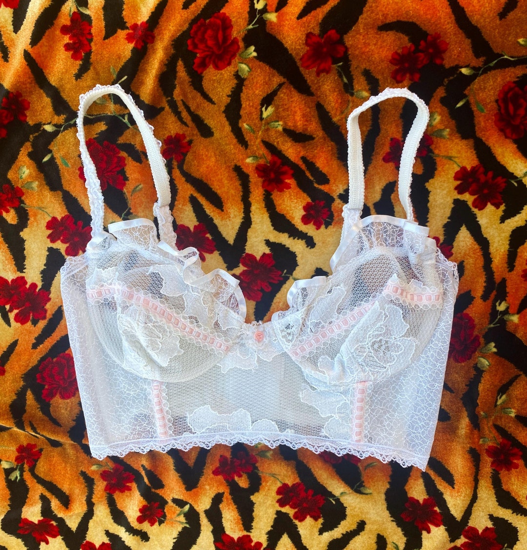 1960s Pink and White Frilly Lace Underwire Bra With Rosette Detail Size ...