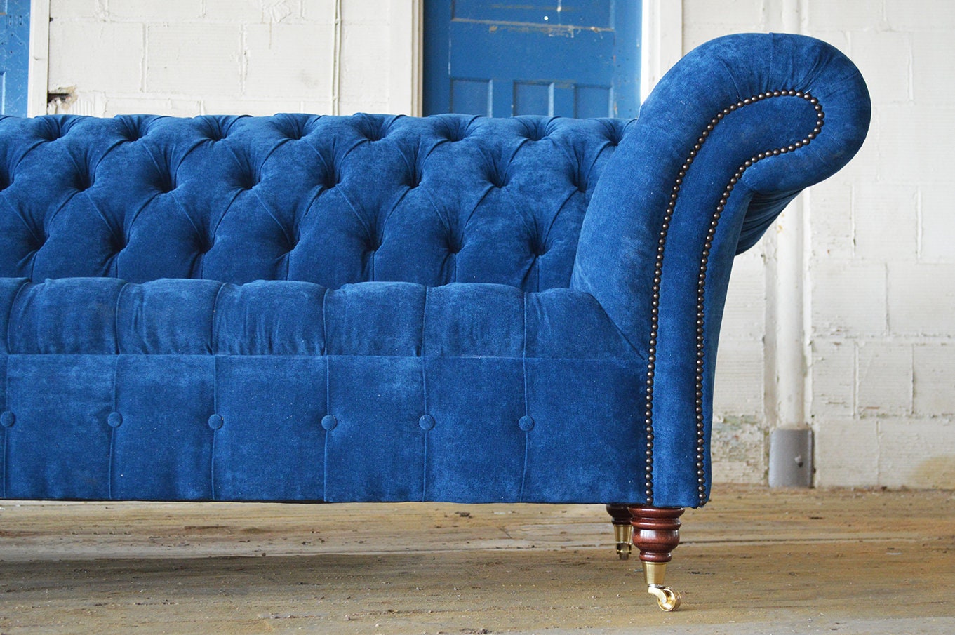 Teal blue chesterfield sofa store