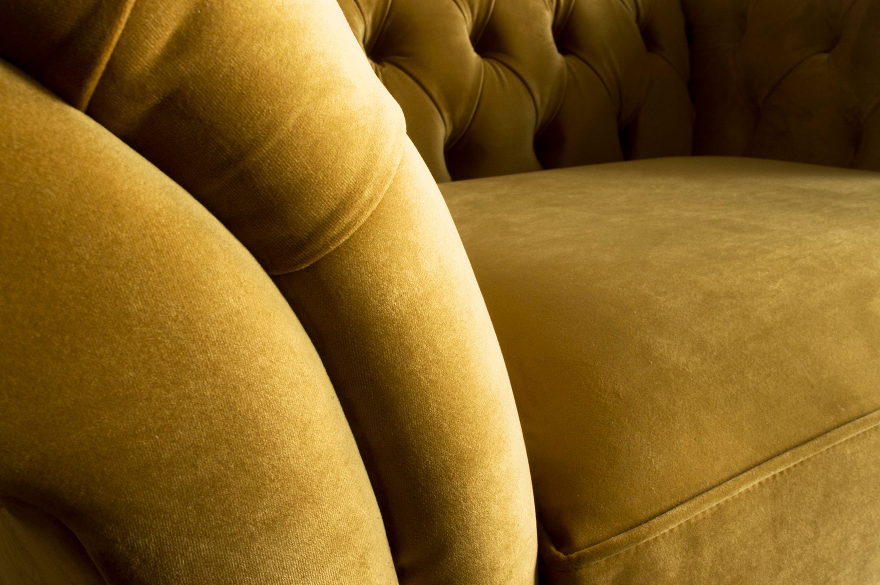 British Handmade Large Mustard Velvet Chesterfield Snuggle - Etsy UK