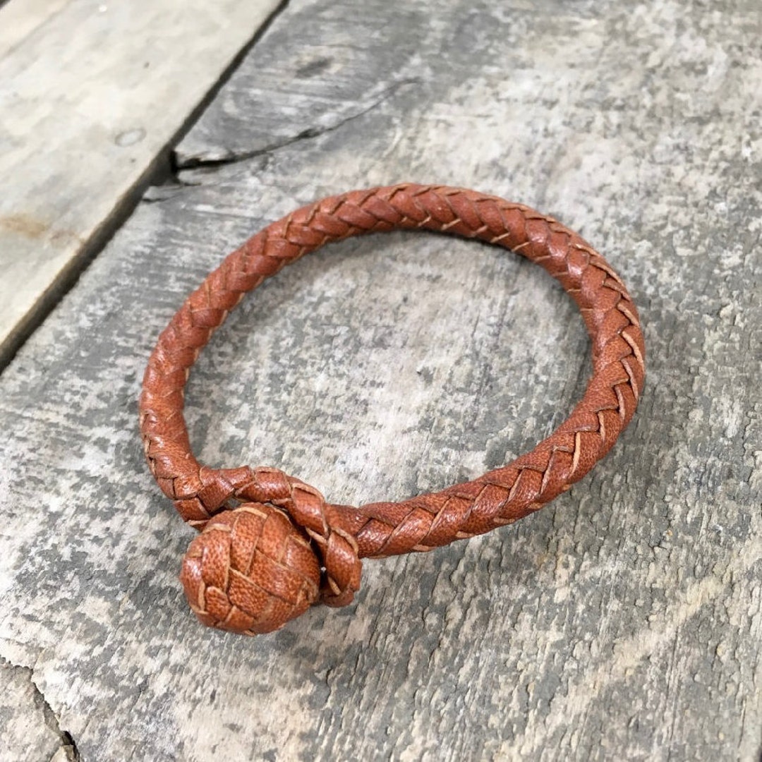 Stylish Herringbone Knot Kangaroo Leather Bracelet With Loop Closure ...
