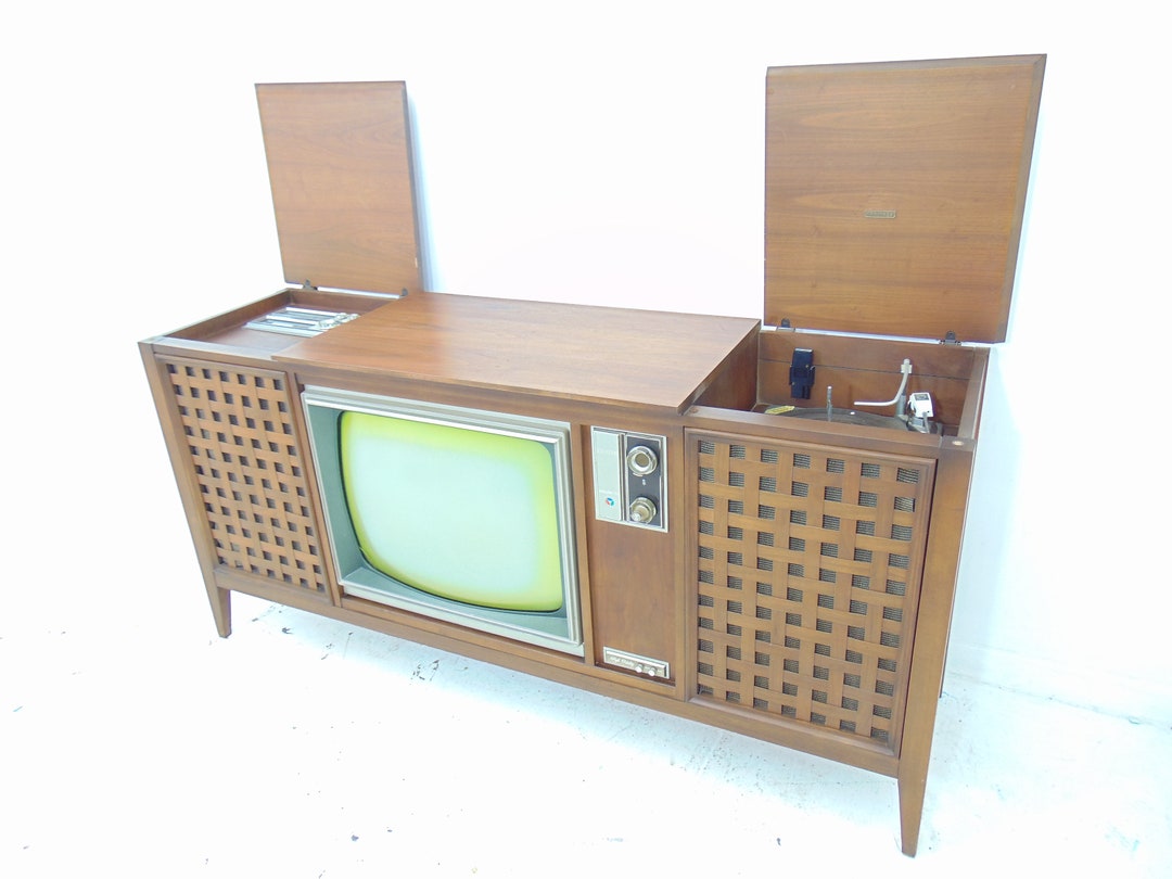 Vintage Zenith TV Cabinet Stereo Console - Etsy Canada