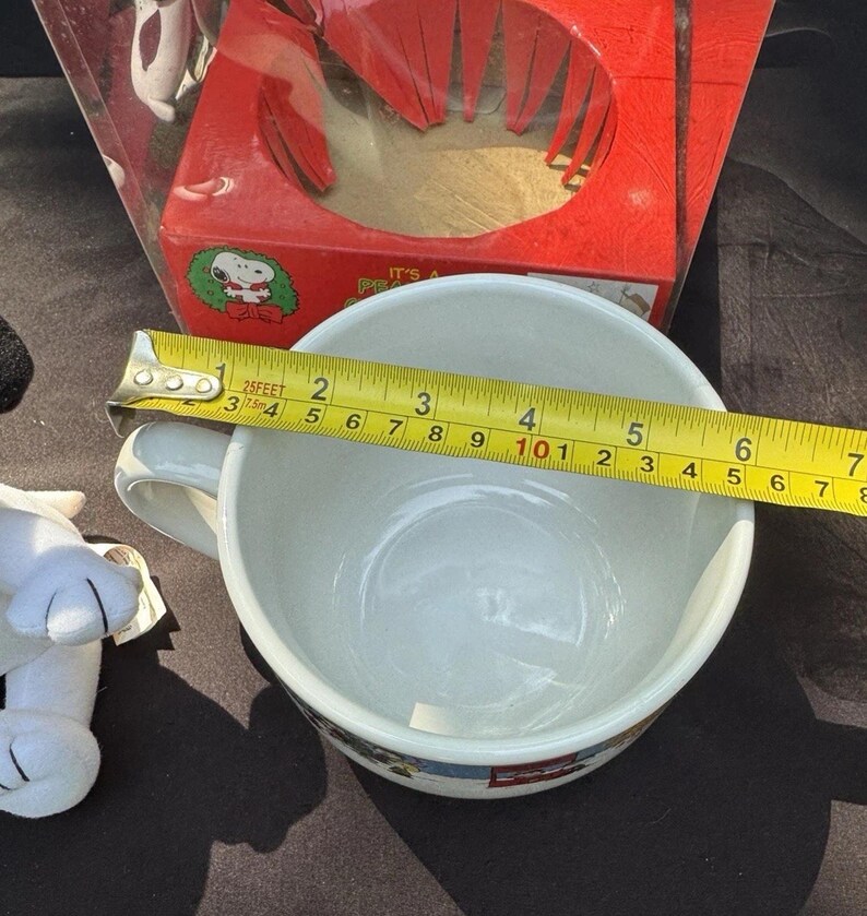 Peanuts Classic Snoopy Extra Large Christmas Coffee Cappuccino Mug ...