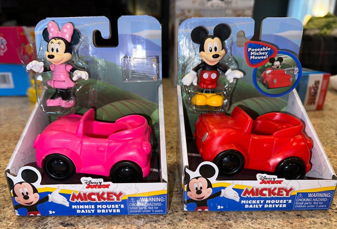 Disney Junior Mickey & Minnie's Daily Driver Cars With Poseable Figures ...