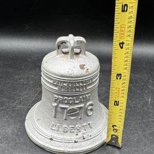 Vtg 1926 Liberty Bell Cast Iron Bank Sesquicentennial Philadelphia Expo ...