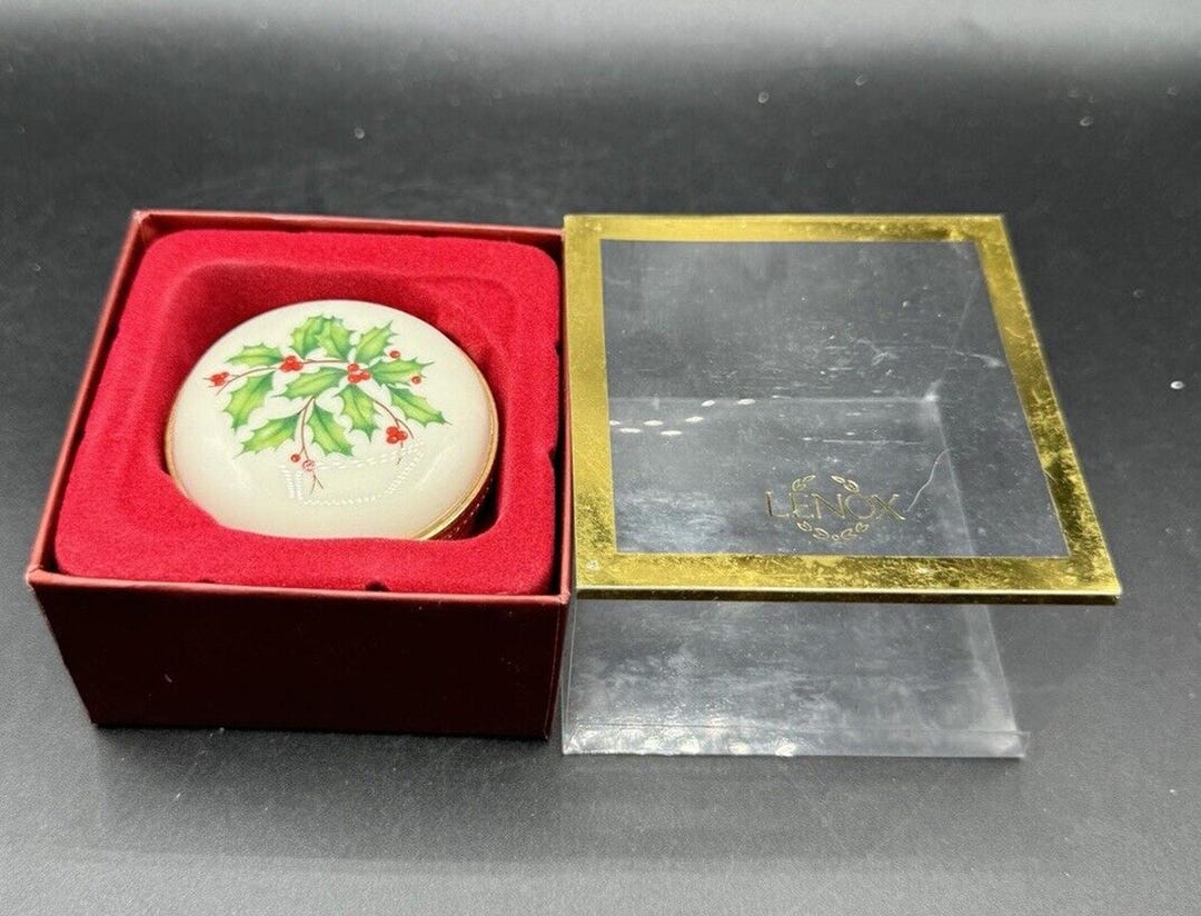 Vtg Lenox Christmas Trinket Box Holly Leaves Berries Hinged Gold Trim ...