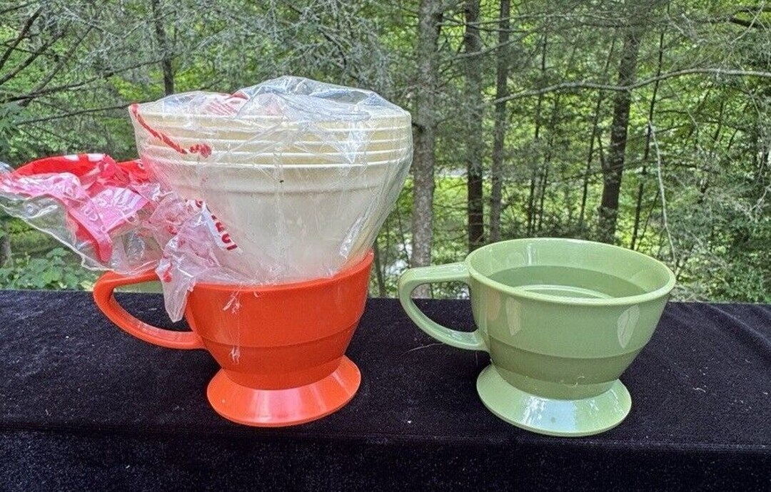 1960’s MCM Plastic Solo Cozy Cups & Lifetime Holders Glamping VW ...