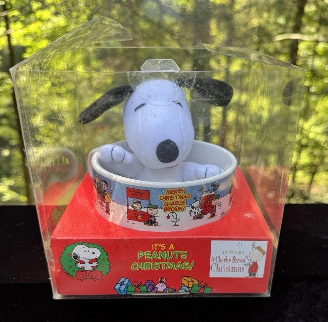 Peanuts Classic Snoopy Extra Large Christmas Coffee Cappuccino Mug ...