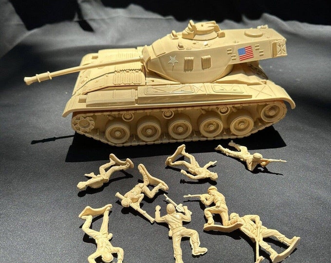 Processed Plastic Co Tan Tank With 8 Plastic Soldiers Tim Mee Tank ...