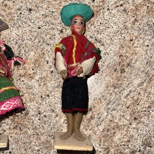 2 Vintage Peruvian Thread Folk Art Doll Handmade in Traditional Dress ...